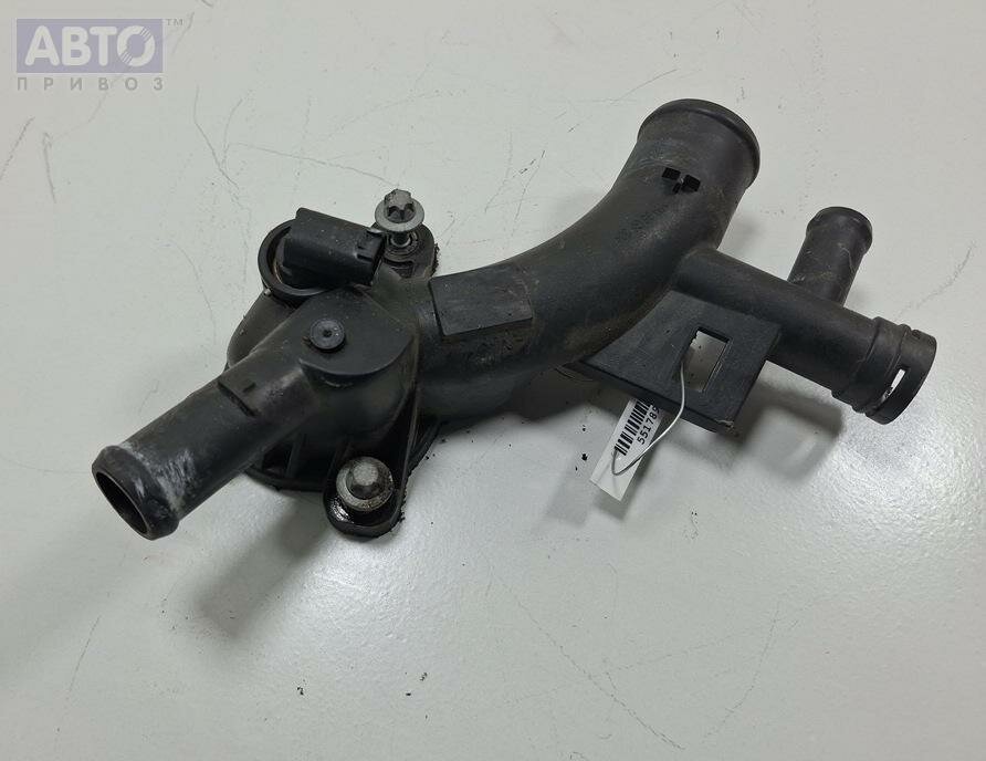 Фланец (тройник) системы охлаждения Opel Meriva B (2010-2017)