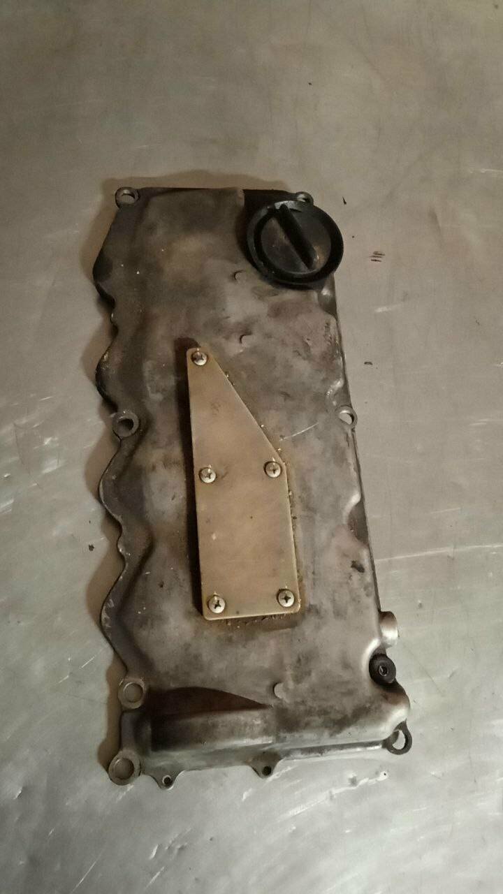 Клапанная крышка Nissan Almera Tino V10 2002