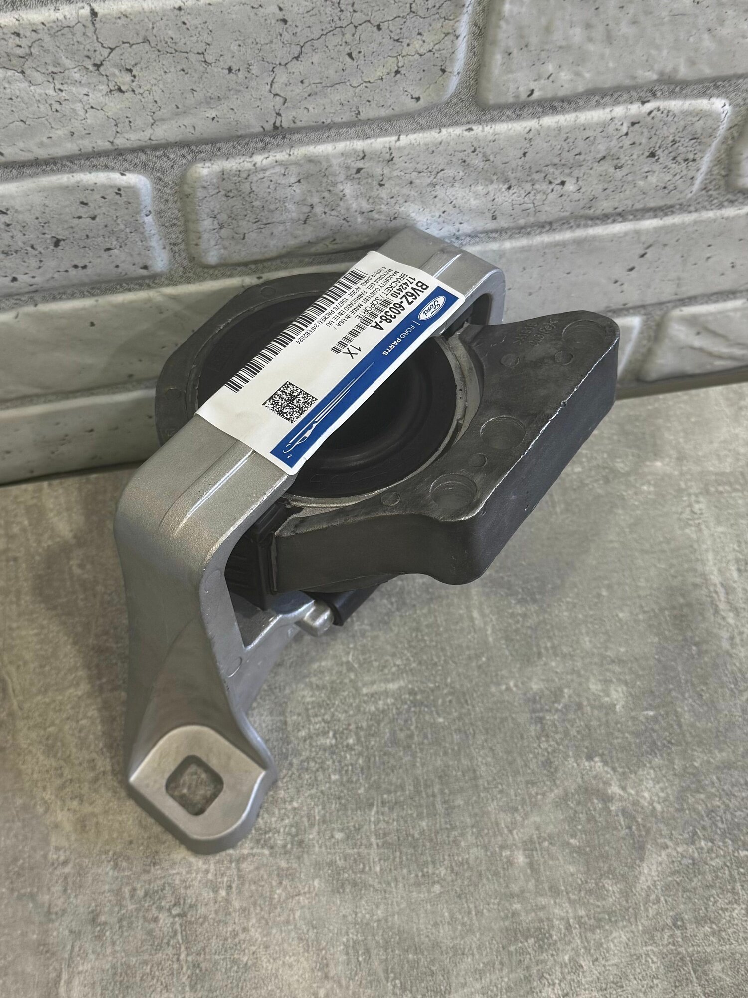 1742410 Оригинальная опора двигателя передняя RH