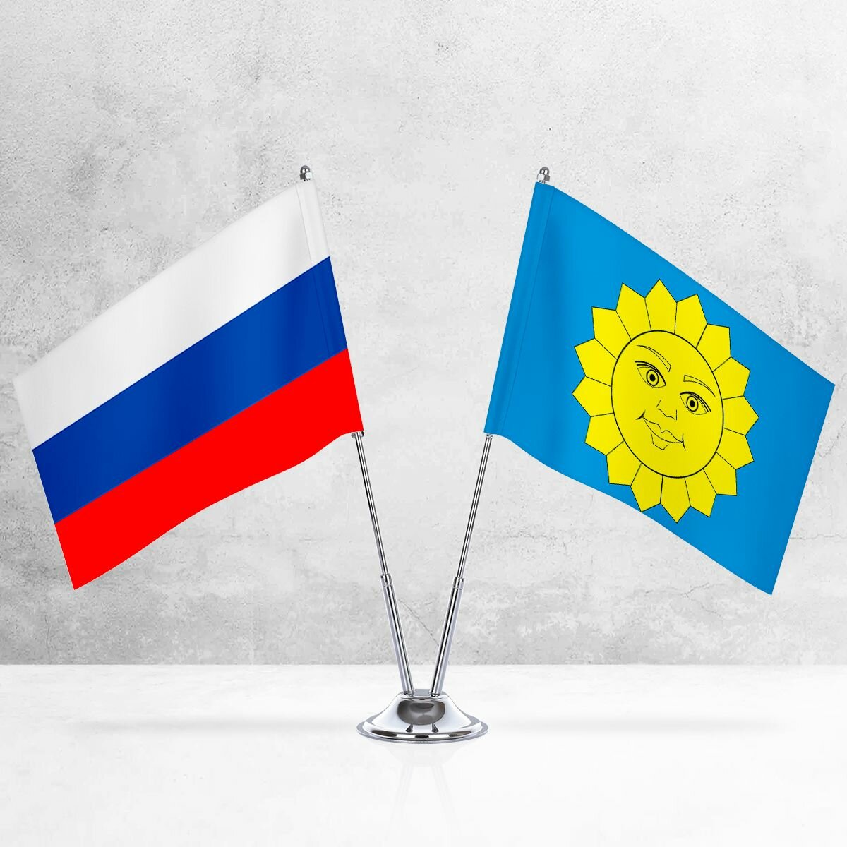 Настольные флаги России и Истры на металлической подставке под серебро