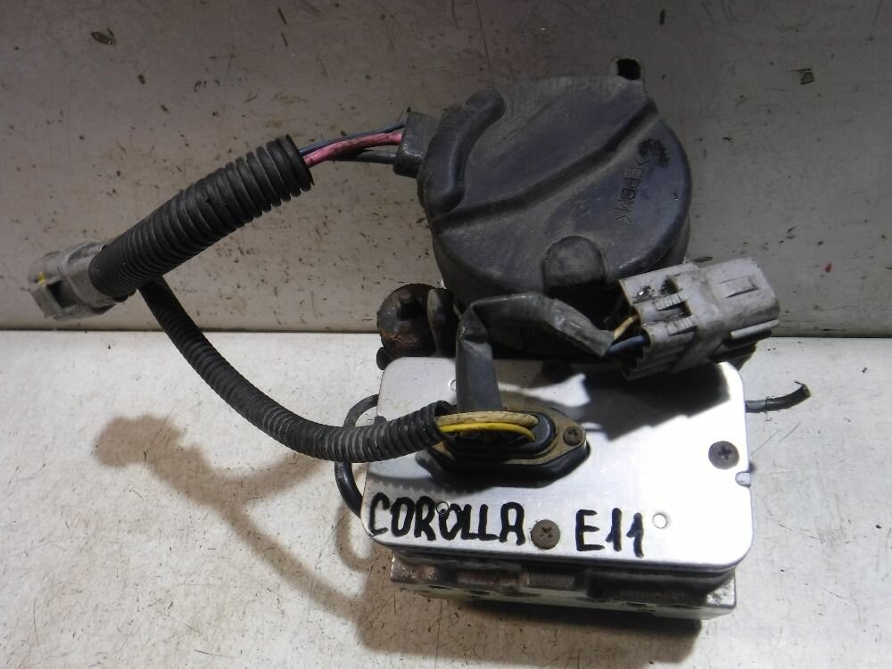 Блок Abs (насос) Toyota Corolla VIII 4451012170