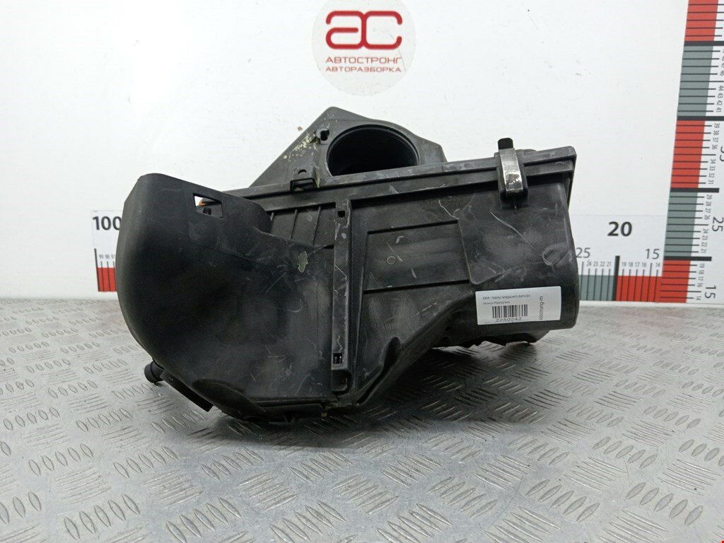 Корпус воздушного фильтра BMW 3-Series (E90/E91/E92/E93) 13717512126 арт. 2250242