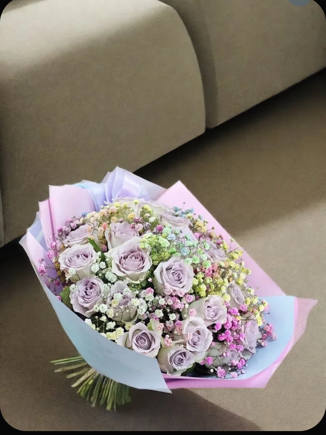 Букет из мыльных роз и гипсофила "Очарование", 25 см