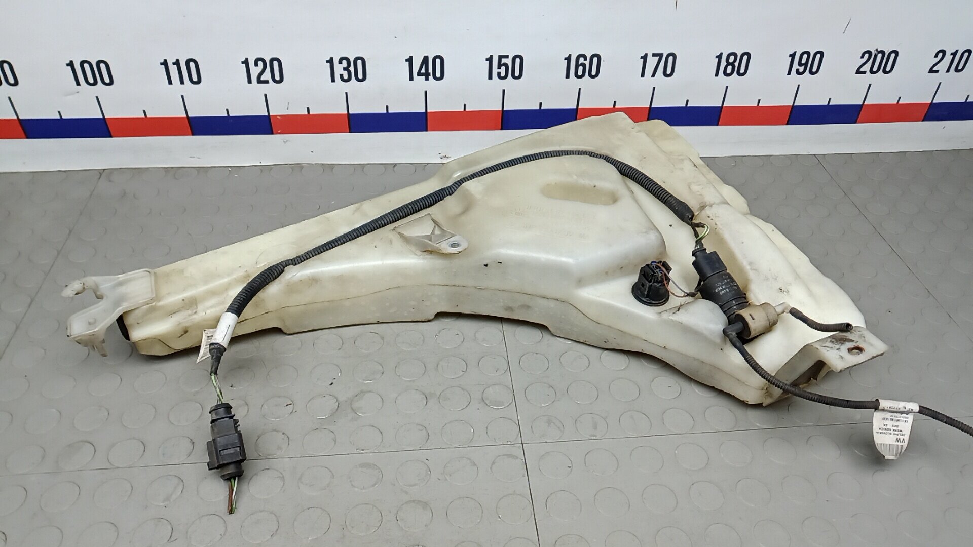 Бачок омывателя VOLKSWAGEN TOUAREG 7L