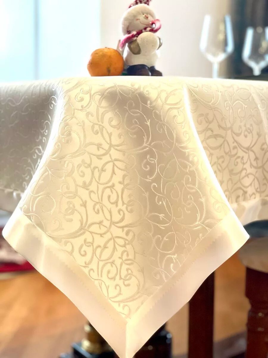 Скатерть тканевая прямоугольная 150*220