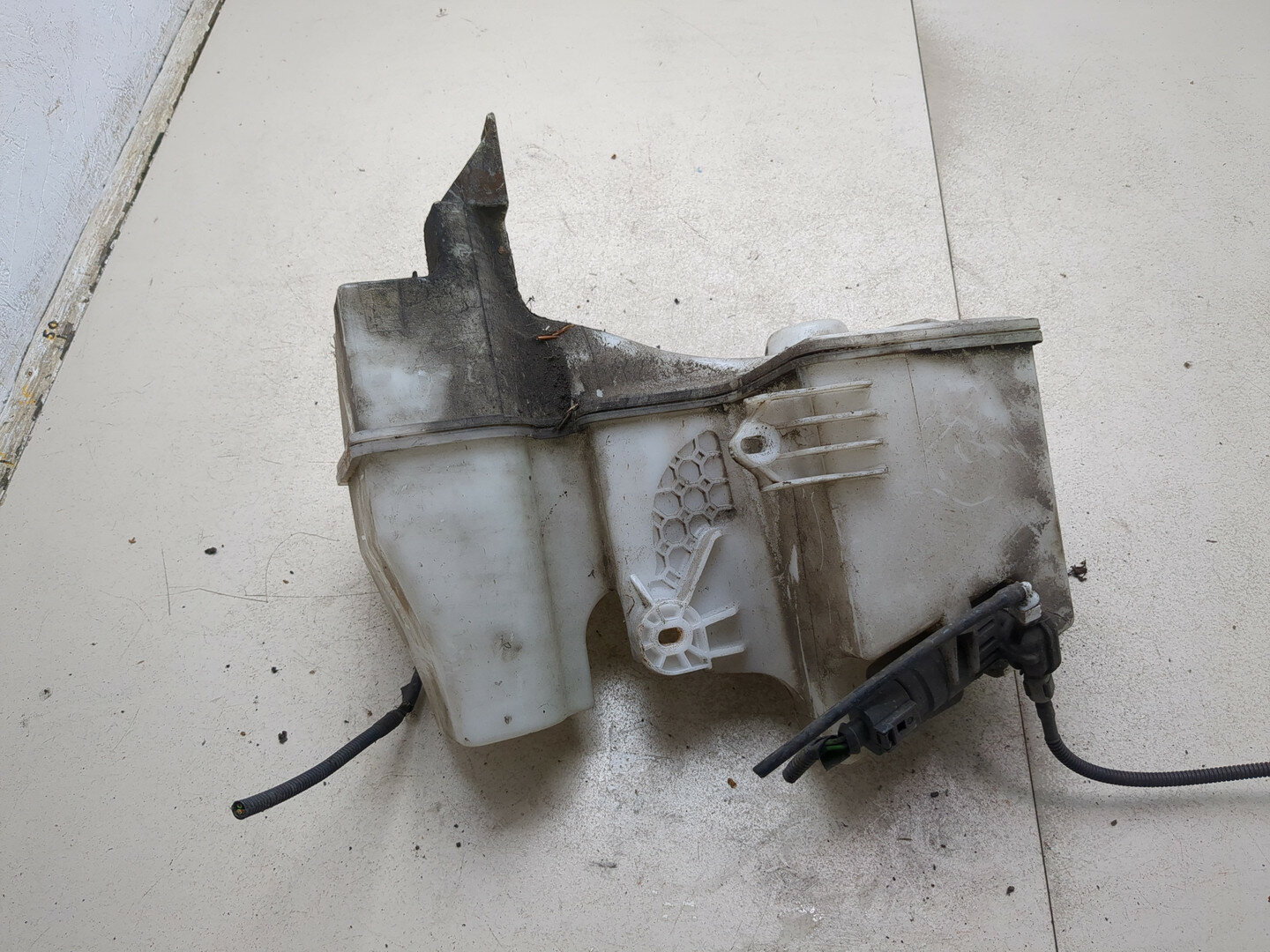 Бачок омывателя Volkswagen Transporter 5 Б/У