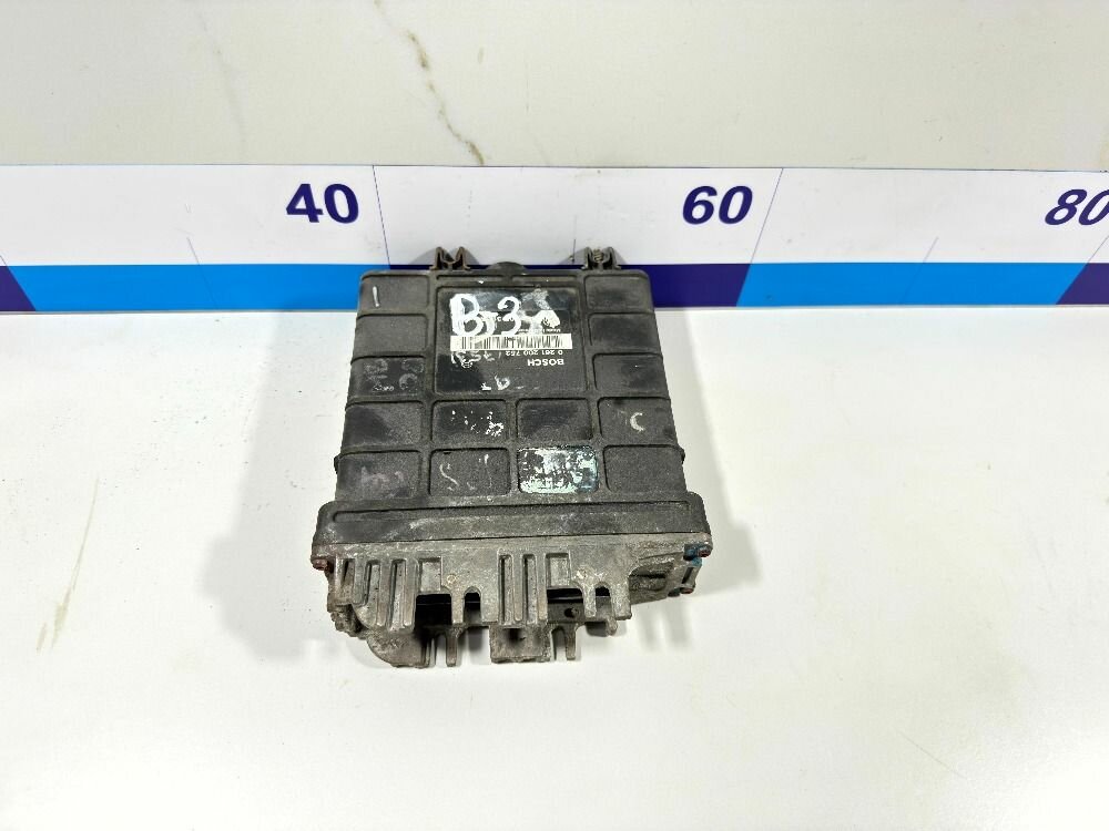 Блок управления двигателем VW Passat B3 357907311A