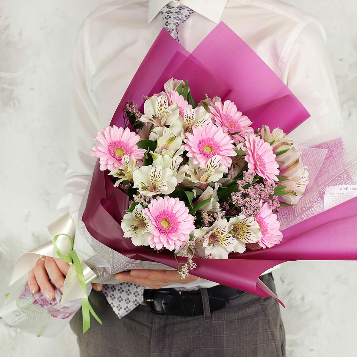 Букет Букет Маркет, герберы, лимониумы, альстромерии, L, 55 см