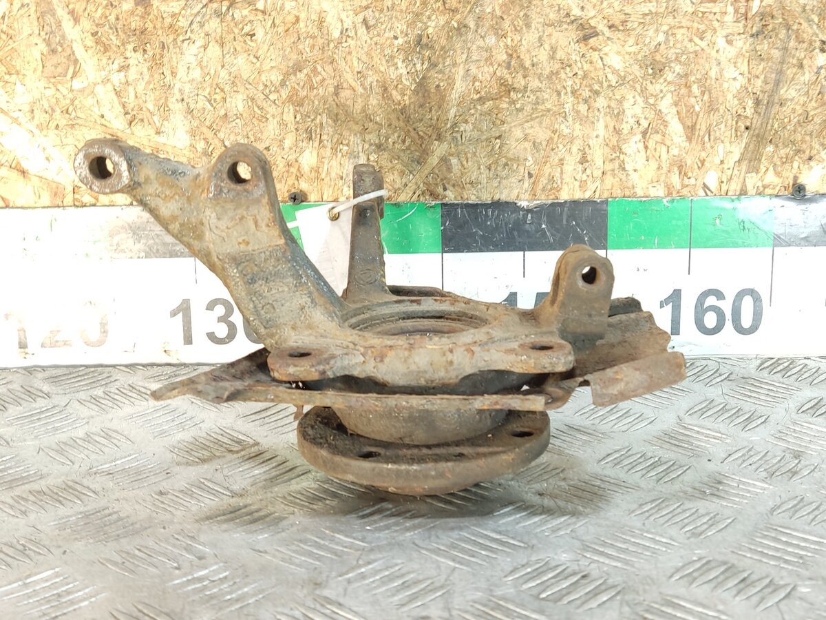 Кулак поворотный передний правый FIAT Punto 1993-1999 46528914