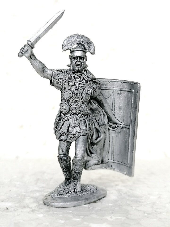 Статуэтка - Фигурка "Древний Рим, Центурион II легиона Августа. Рим, 1 век н. э, оловянный солдатик, 54 мм"