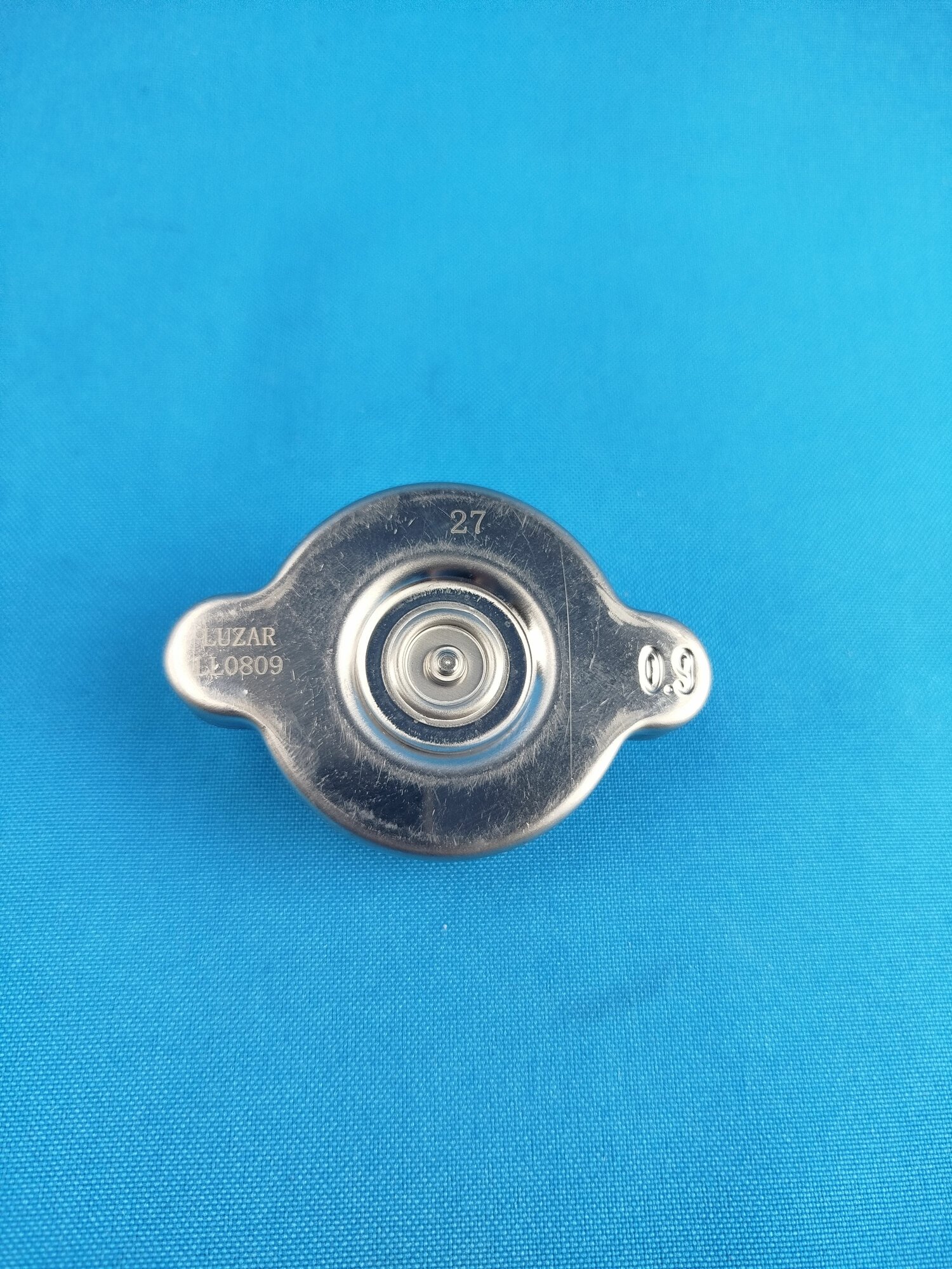 Крышка радиатора "LUZAR" для автомобилей Hyundai Accent 99->12, Getz 02->11, Kia Rio I 00->05 (0.9 Bar)