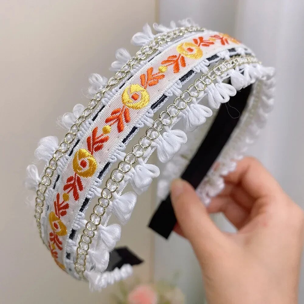 Белая повязка на голову Boho с вышивкой White-Gold