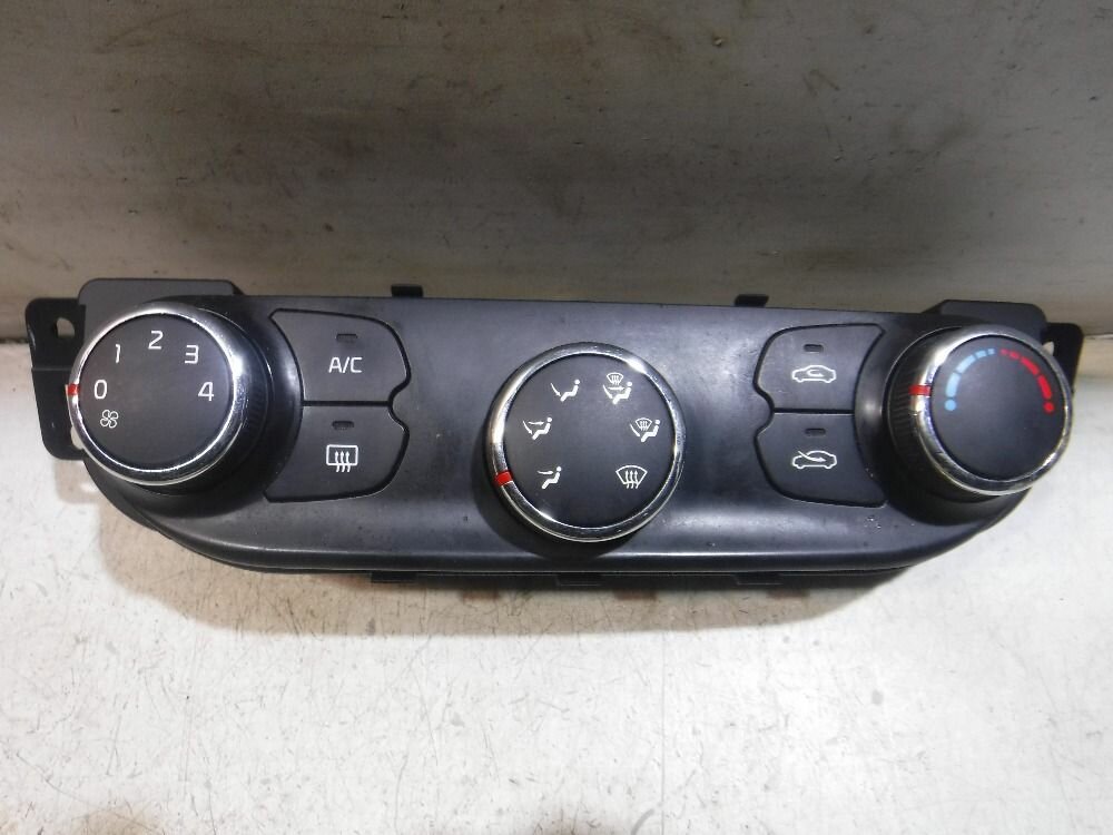 Блок управления отопителем Kia Ceed II 97250A2002