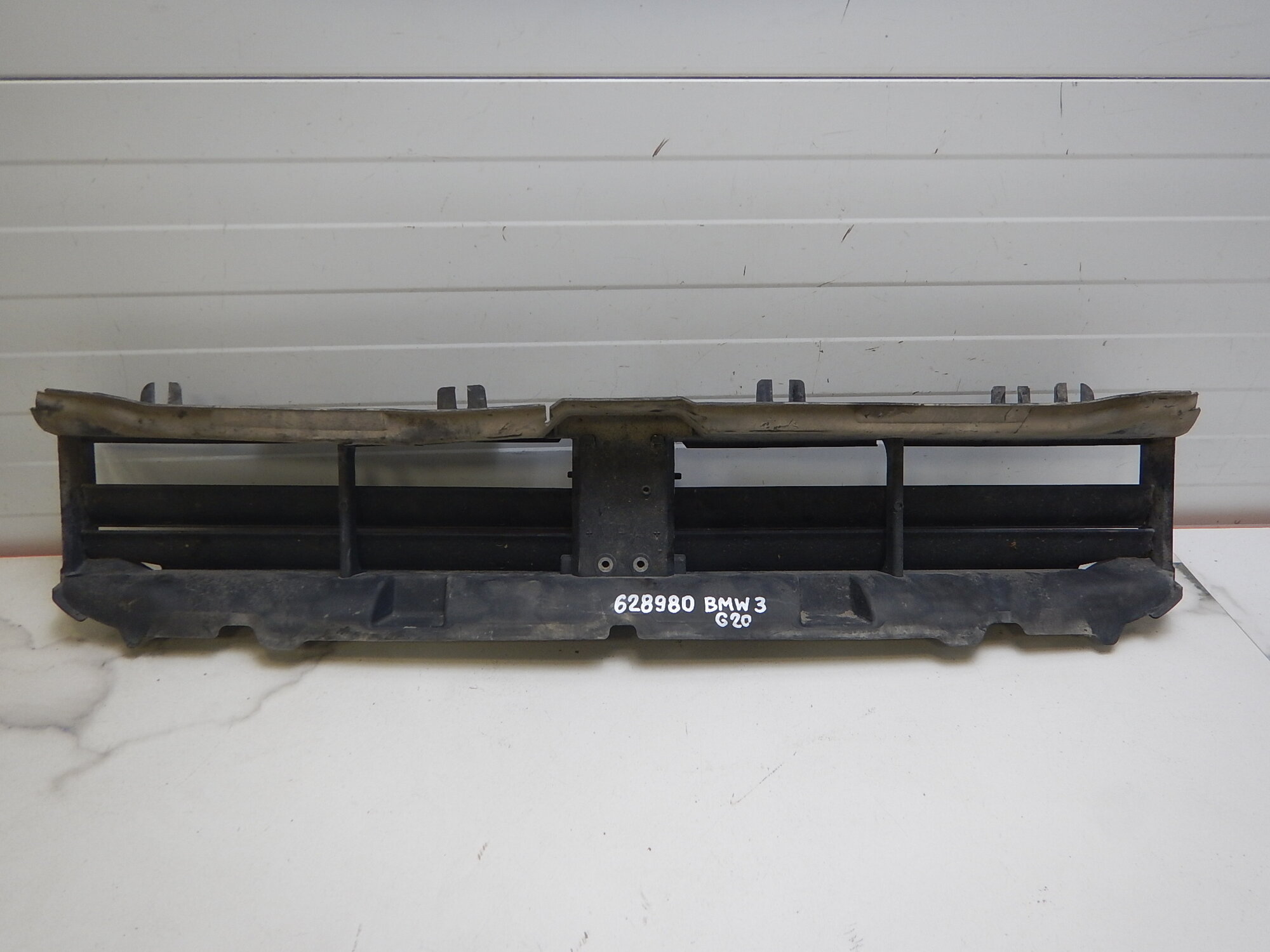 Б/У Воздуховод, BMW (БМВ)-3 (G20) (18-) BMW 3 (G20) (18-) Сломаны 3 крепления, трещины, отсутствуют 2 шторки. 628980 BMW...