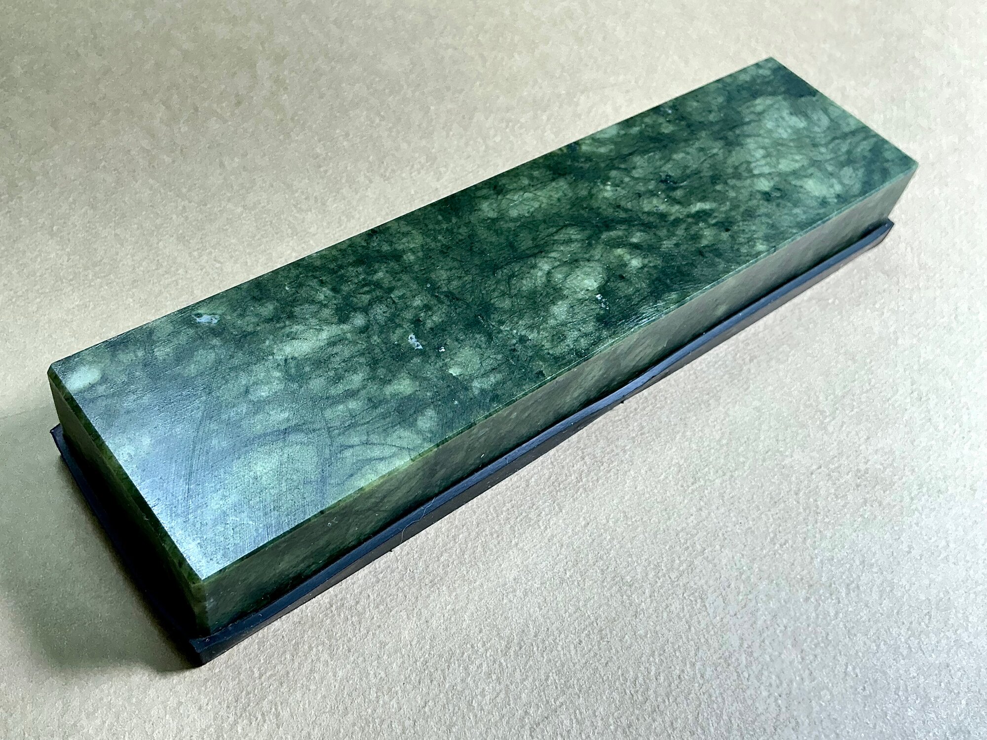 Камень природный агат 12000 грит