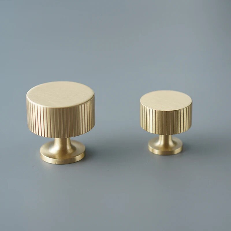 Ручка для шкафа из латуни Brass-28mm