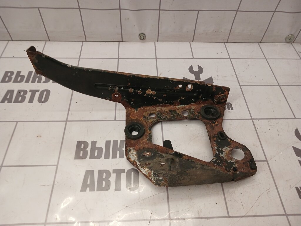 Крепление АКБ (корпус/подставка) Ford Focus 1 1998-2004