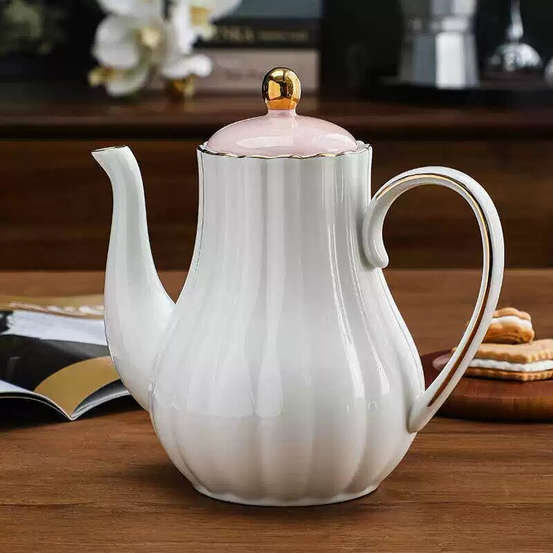 Ретро-набор для кофе в стиле люкс, чайник для послеобеденного чая, набор чашек и блюдец, кофейник в стиле Моранди,