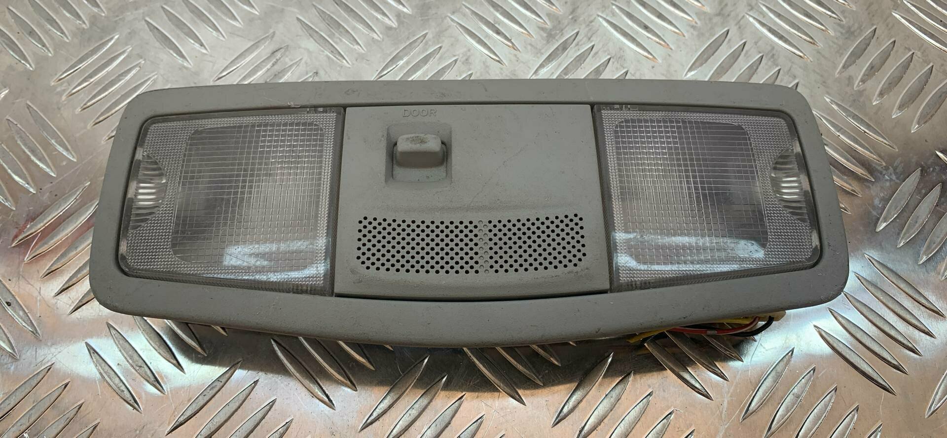 Фонарь салона (плафон) передний верхний Mitsubishi Lancer 10 2010 8401A009ZZ