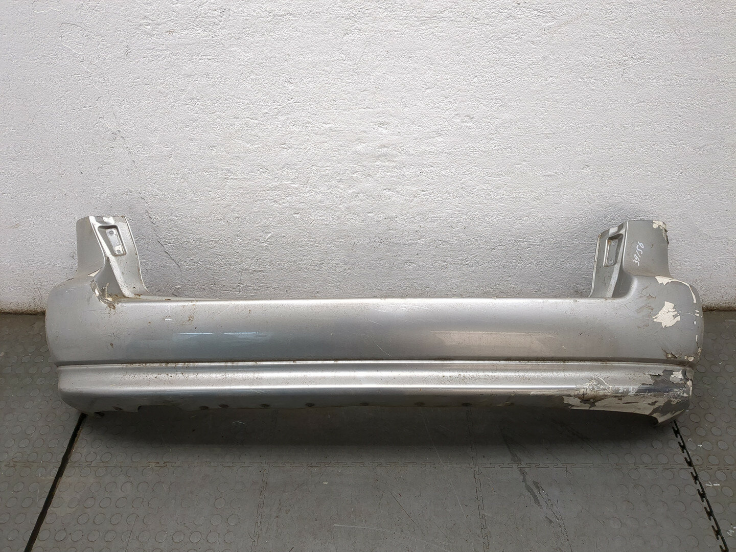 Бампер задний Mitsubishi Galant Б/У