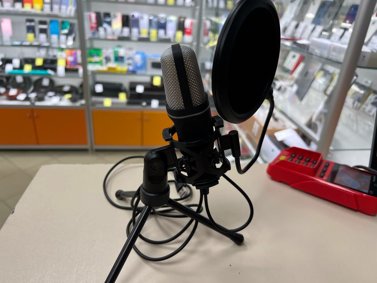 Конденсаторный микрофон SF-666 с настольным штативом для ПК, ноутбука, смартфона, прямой трансляции, записи и общения Б/У уценка