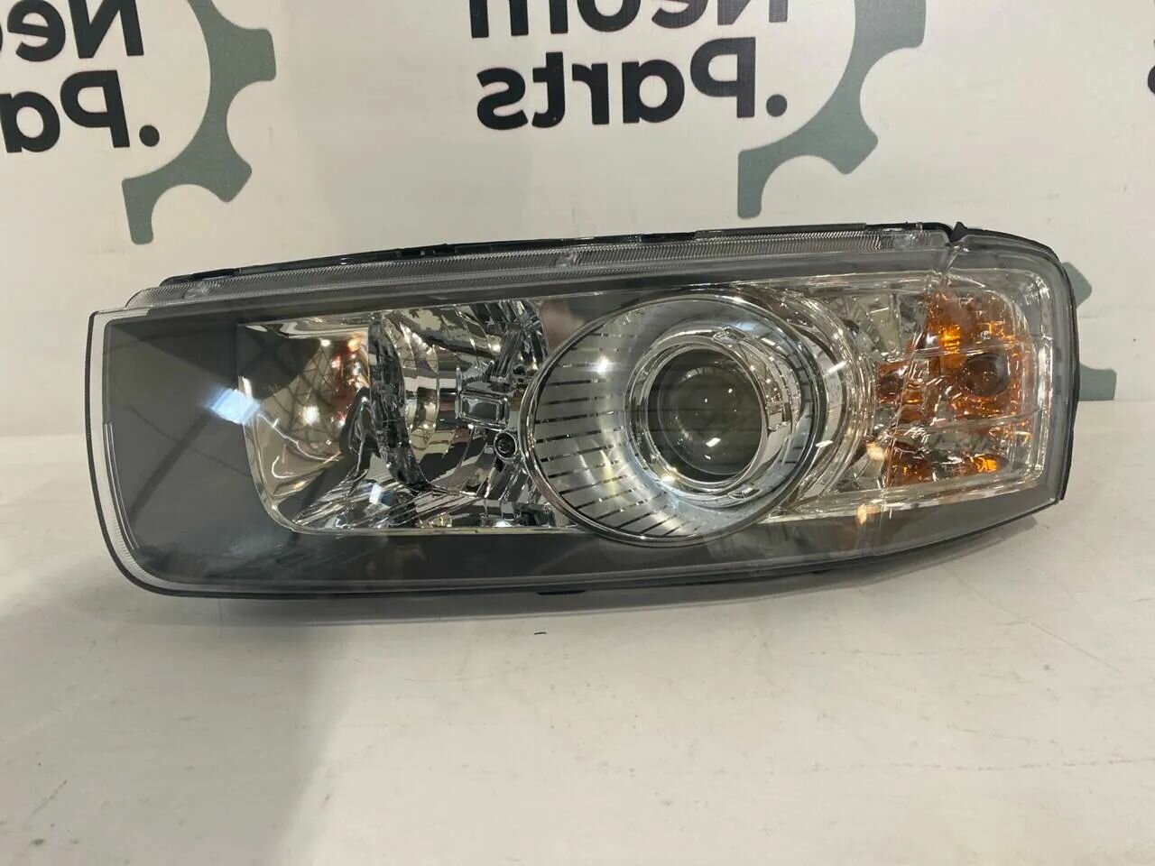 Фара левая Chevrolet Captiva C140 11-16