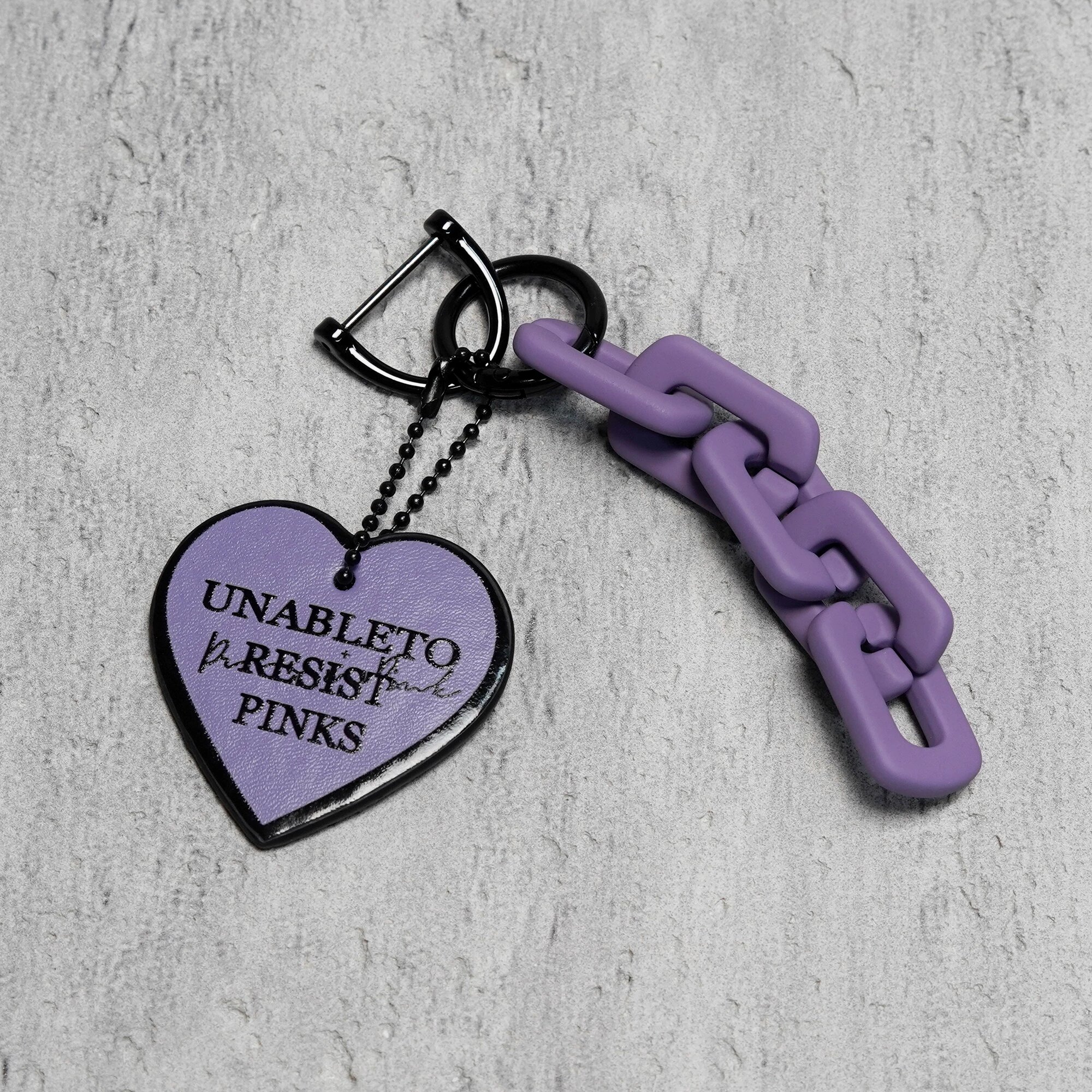 Элегантный фиолетовый сердечко-образный брелок для ключей, стильный подарок, прочный материал