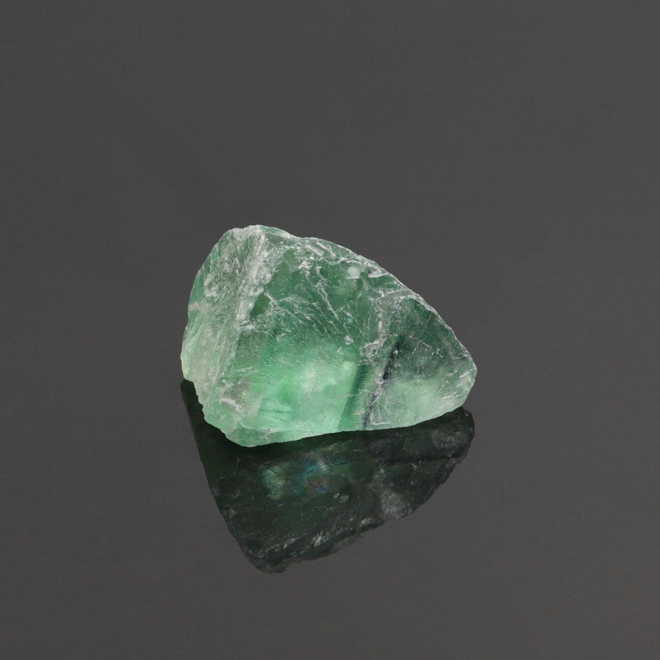 Флюорит Зеленый необработанный, натуральный камень/минерал (15-20 г, 22-27 мм)