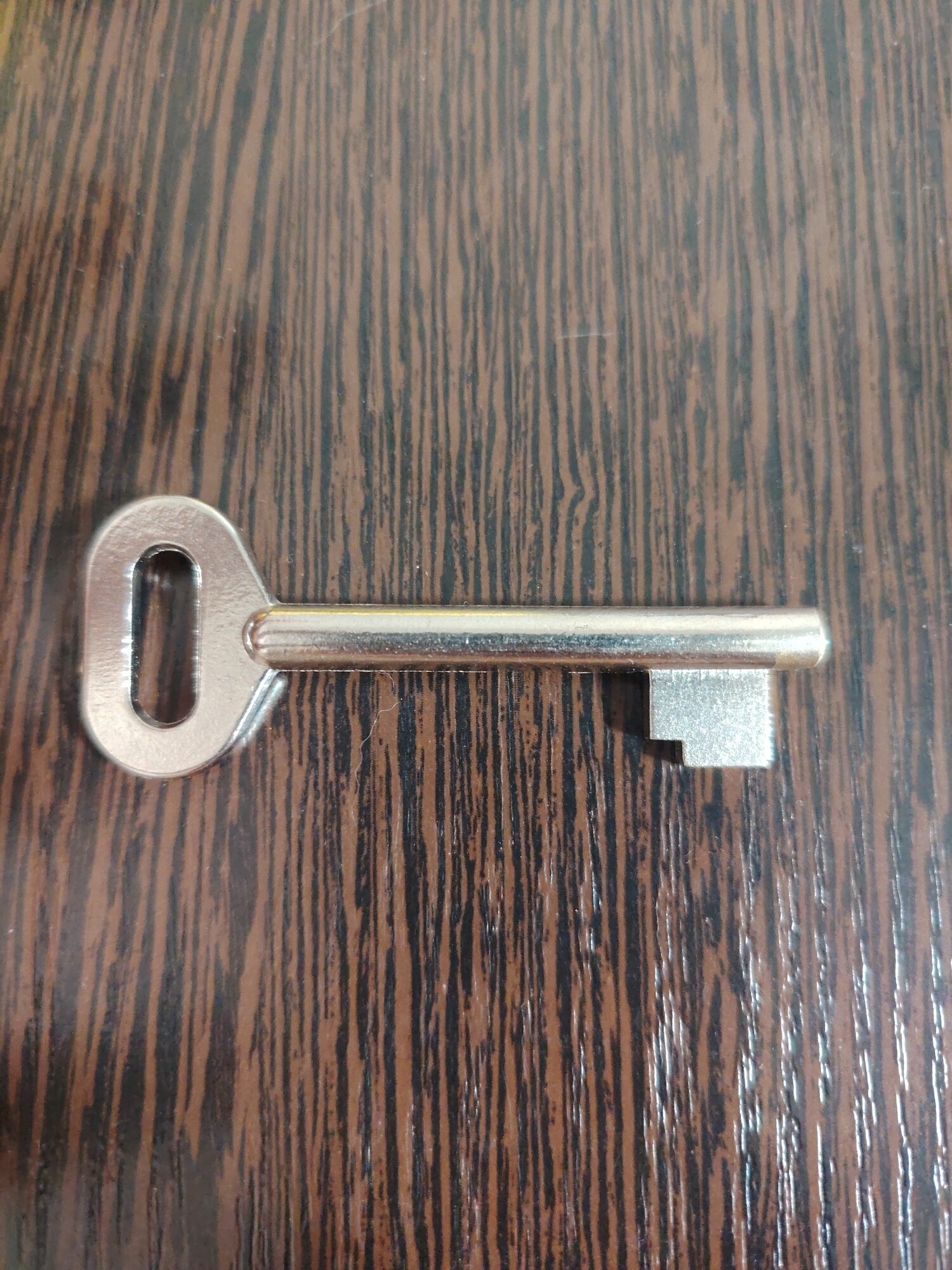 Ключ для электрощитка подъездного, советский ключ-флажок, ключ-лопатка для электрического щита, счетчика, шкафа.