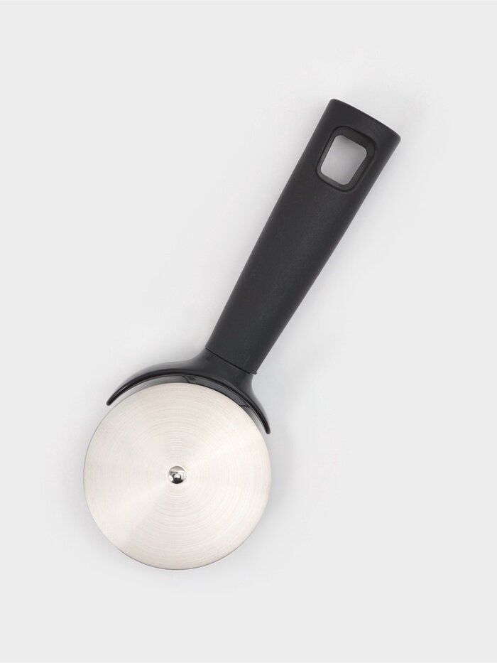 Нож для пиццы и теста Magistro «Базальт», 21.5×8×2.5, нержавеющая сталь, чёрная