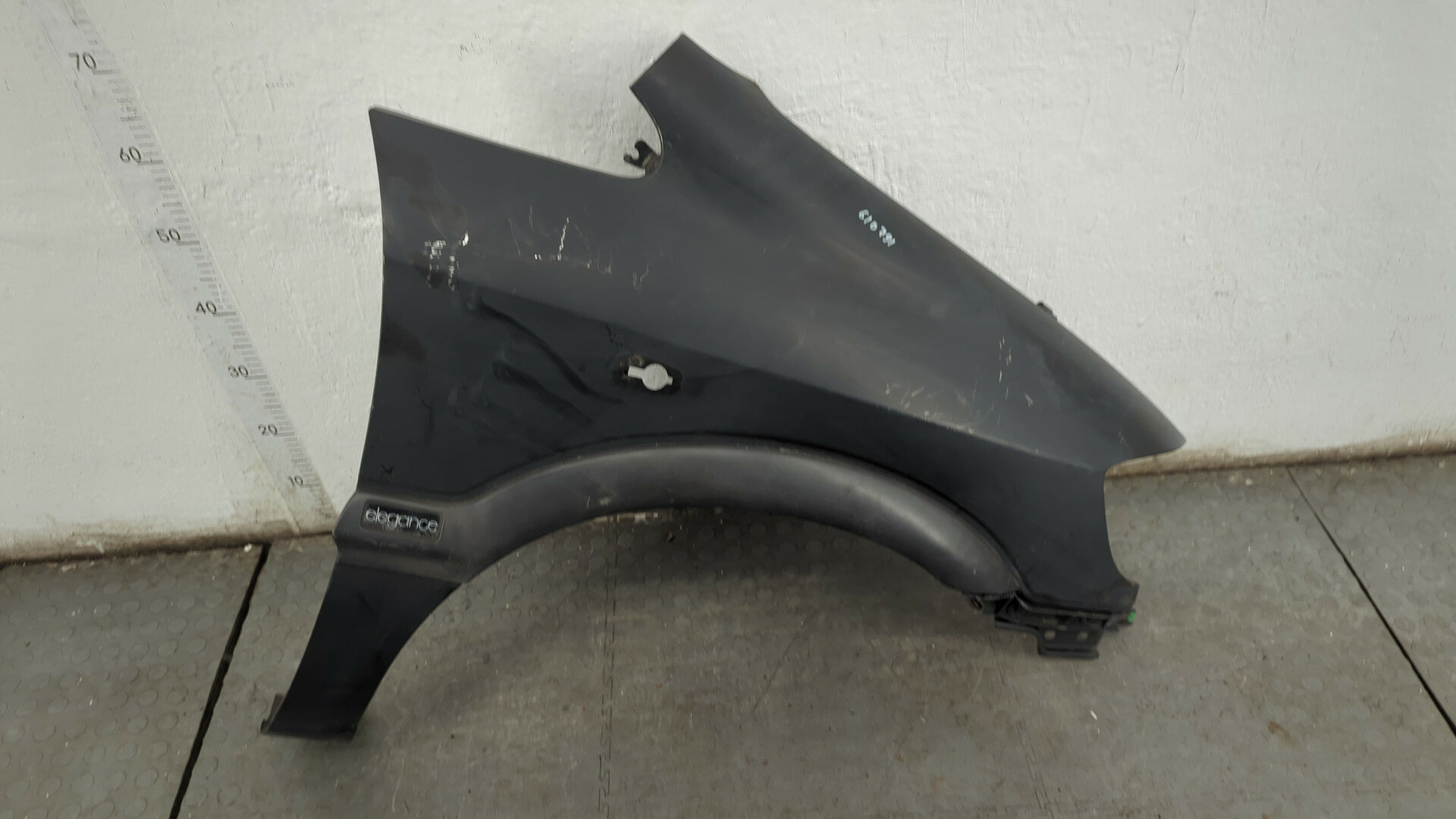 Крыло правое переднее Opel Zafira A Б/У