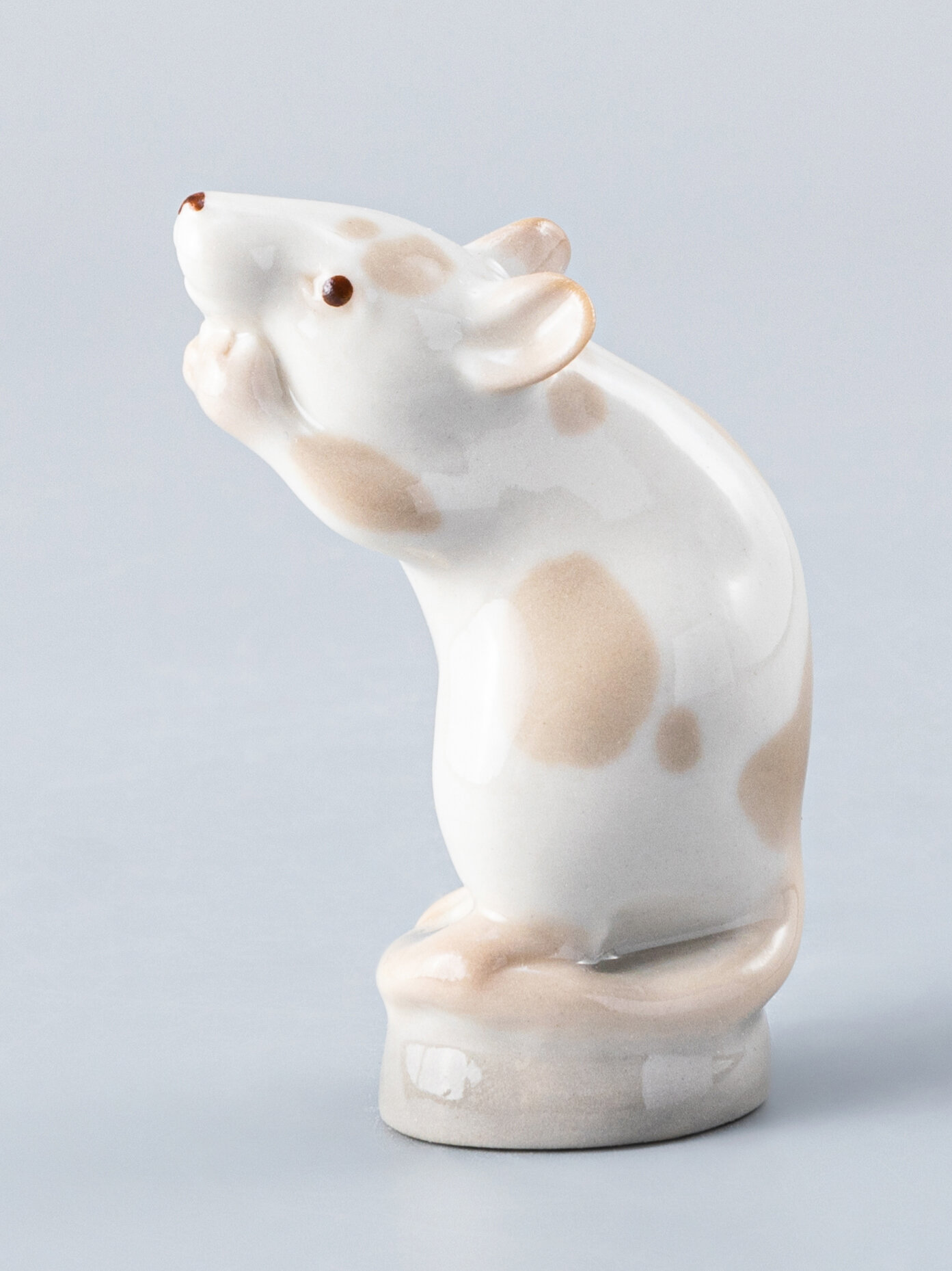 Статуэтка "Мышь кремовая", 7 см Императорский фарфоровый завод
