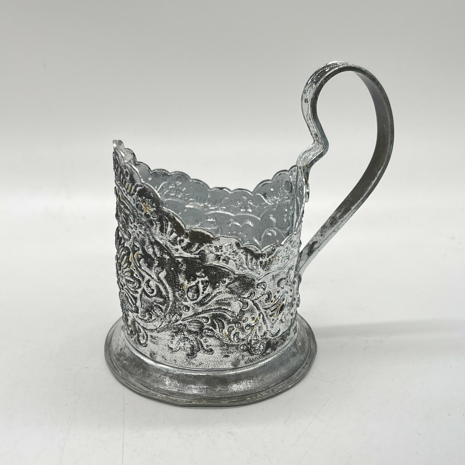 Подстаканник "Цветок", металл, Ленэмальер (Ленинградский эмальер), СССР, 1950-1975 гг.