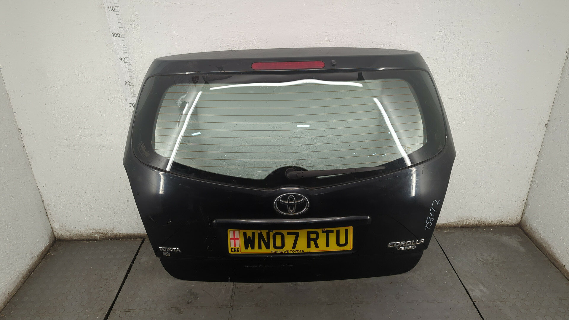 Крышка (дверь) багажника Toyota Corolla Verso Б/У