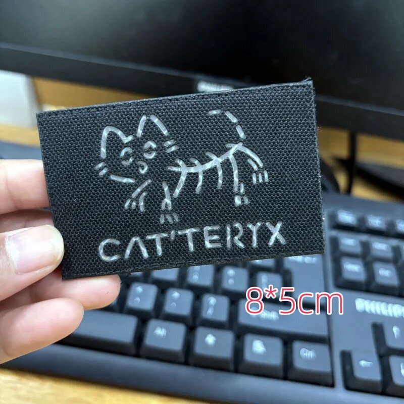 Нашивка черная с котом Cat'teryx, 8*5 см, TH673-KLM