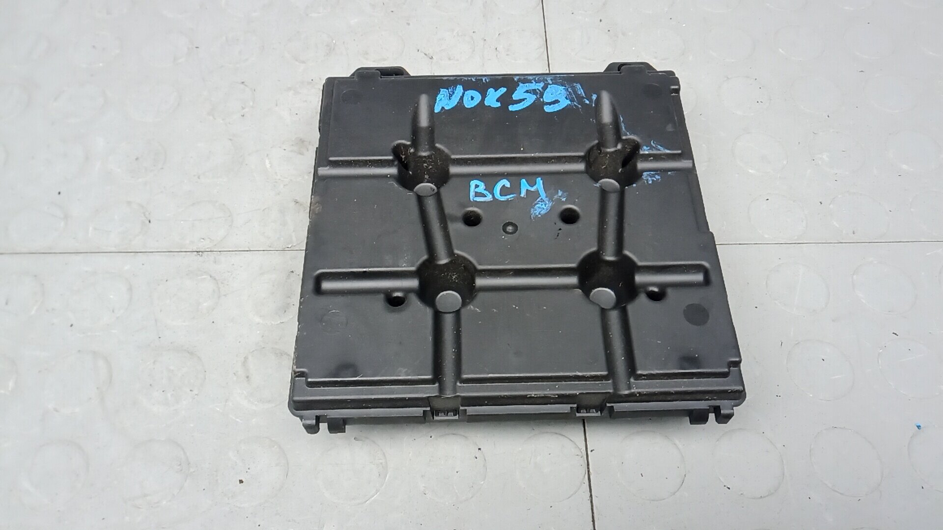 Блок бортовой сети (блок управления BCM) SKODA RAPID, Номер 6r0937087m