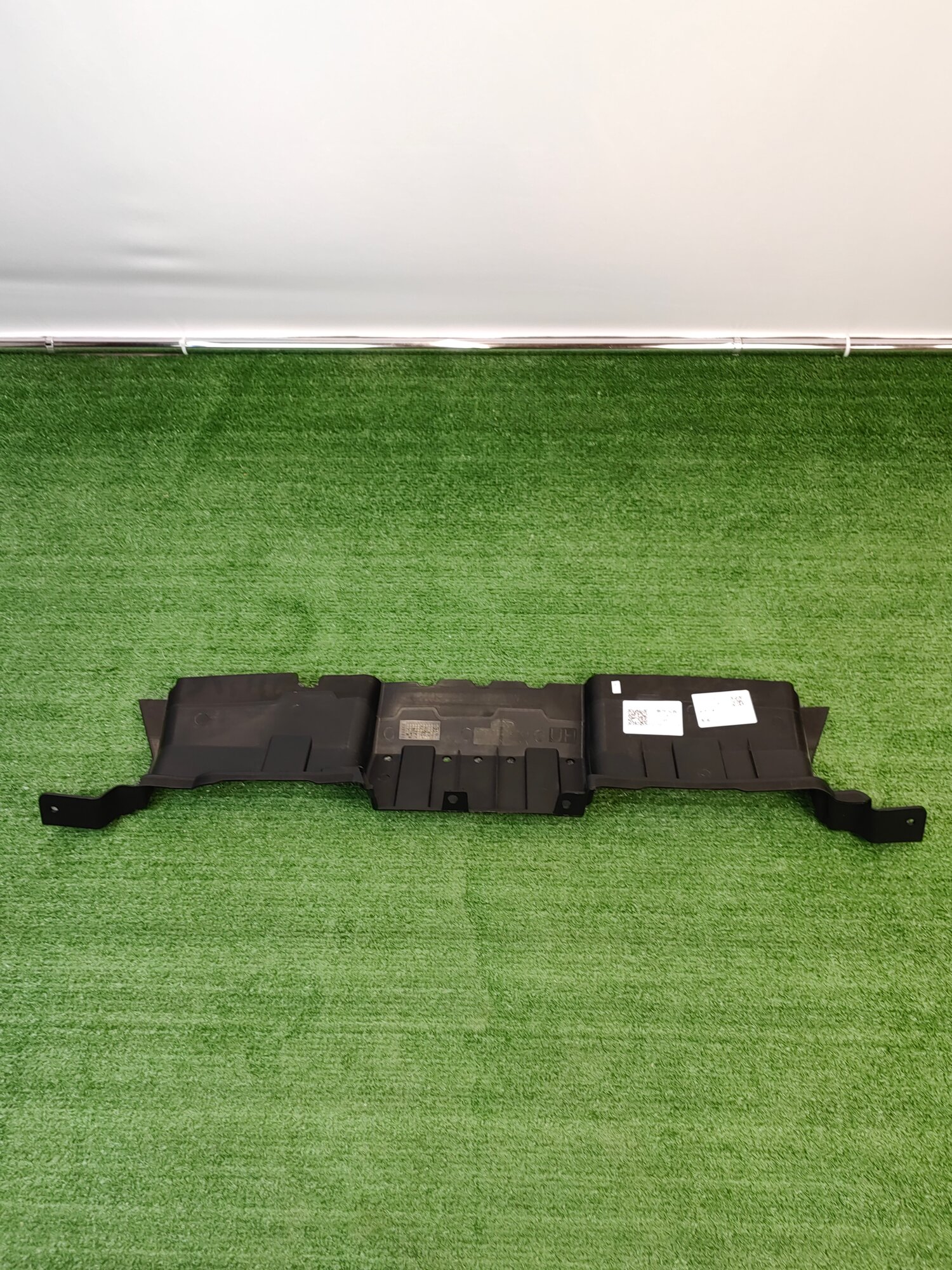 Jetour Дефлектор радиатора верхний Jetour X90 Plus F202803547