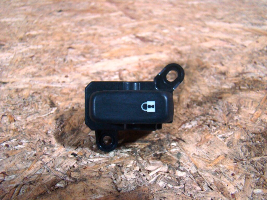 Mazda CX 7 Кнопка центрального замка GEA366660