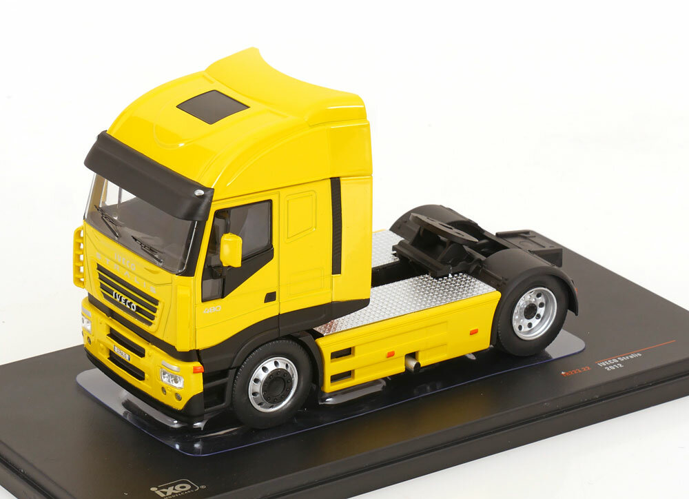 Модель коллекционная IXO Iveco stralis 2012 yellow