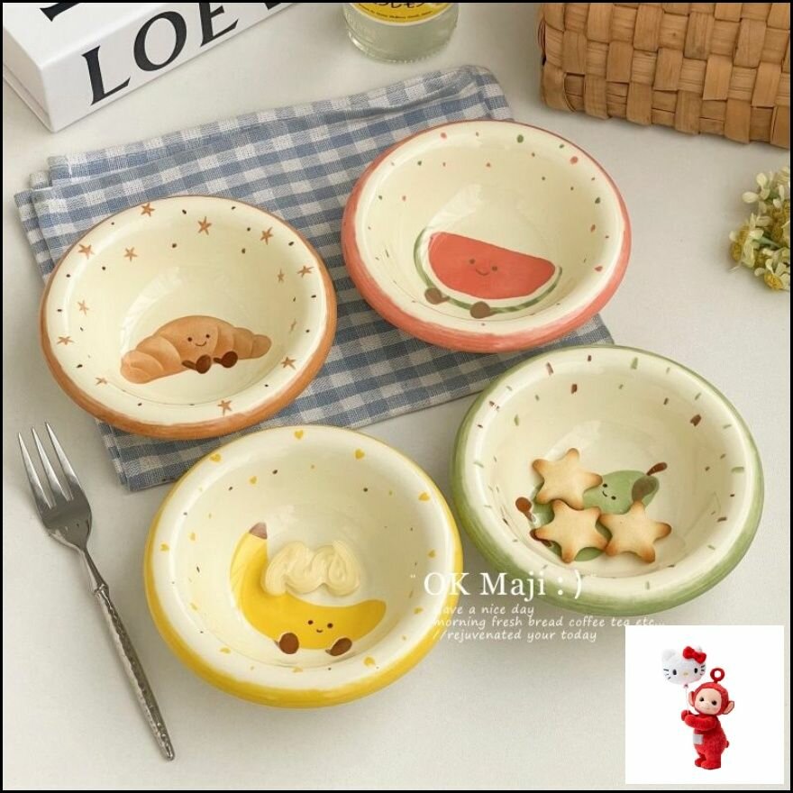 Керамическая небольшая тарелка с ручной росписью (антискользящая, для микроволновки)