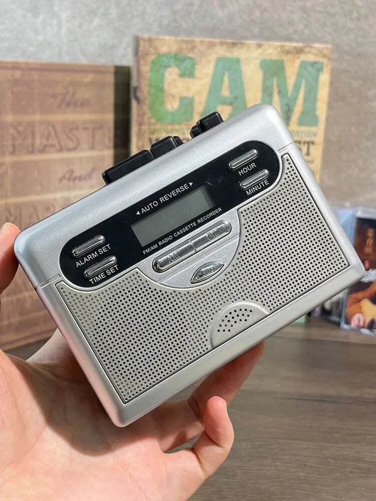 Кассетный плеер серый металлик FM/AM Радио, Автоматическая перемотка, Будильник