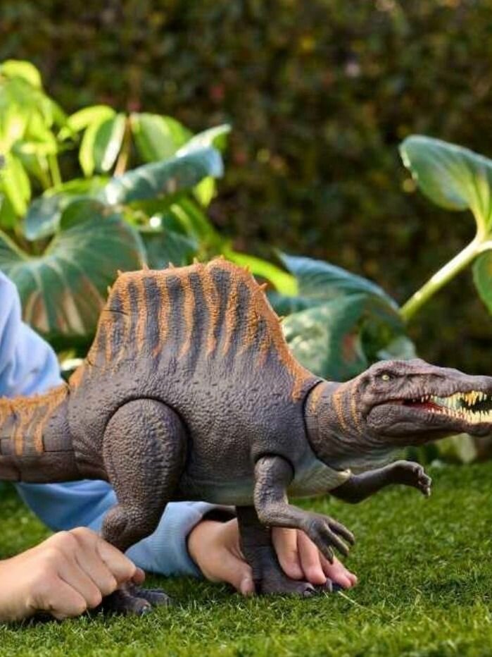 Игрушечный динозавр Jurassic World Rebirth Tail Thrasher Dinosaur