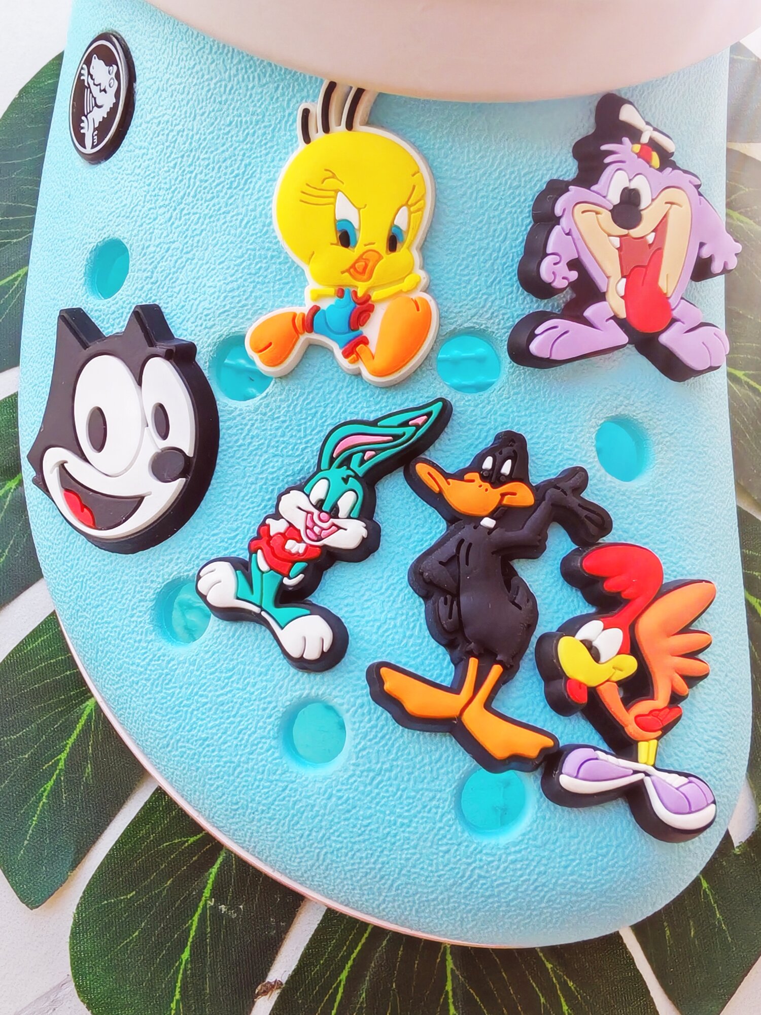 Джибитсы для crocs мультяшки Багз Банни Тасманский дьявол