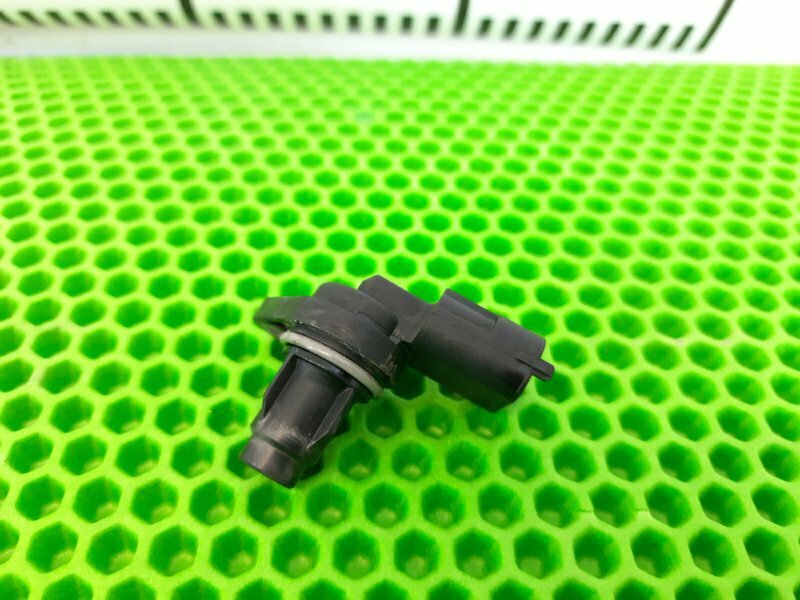 Датчик распредвала Kia Ceed JD D4FB 2012 (б/у) 393002A000