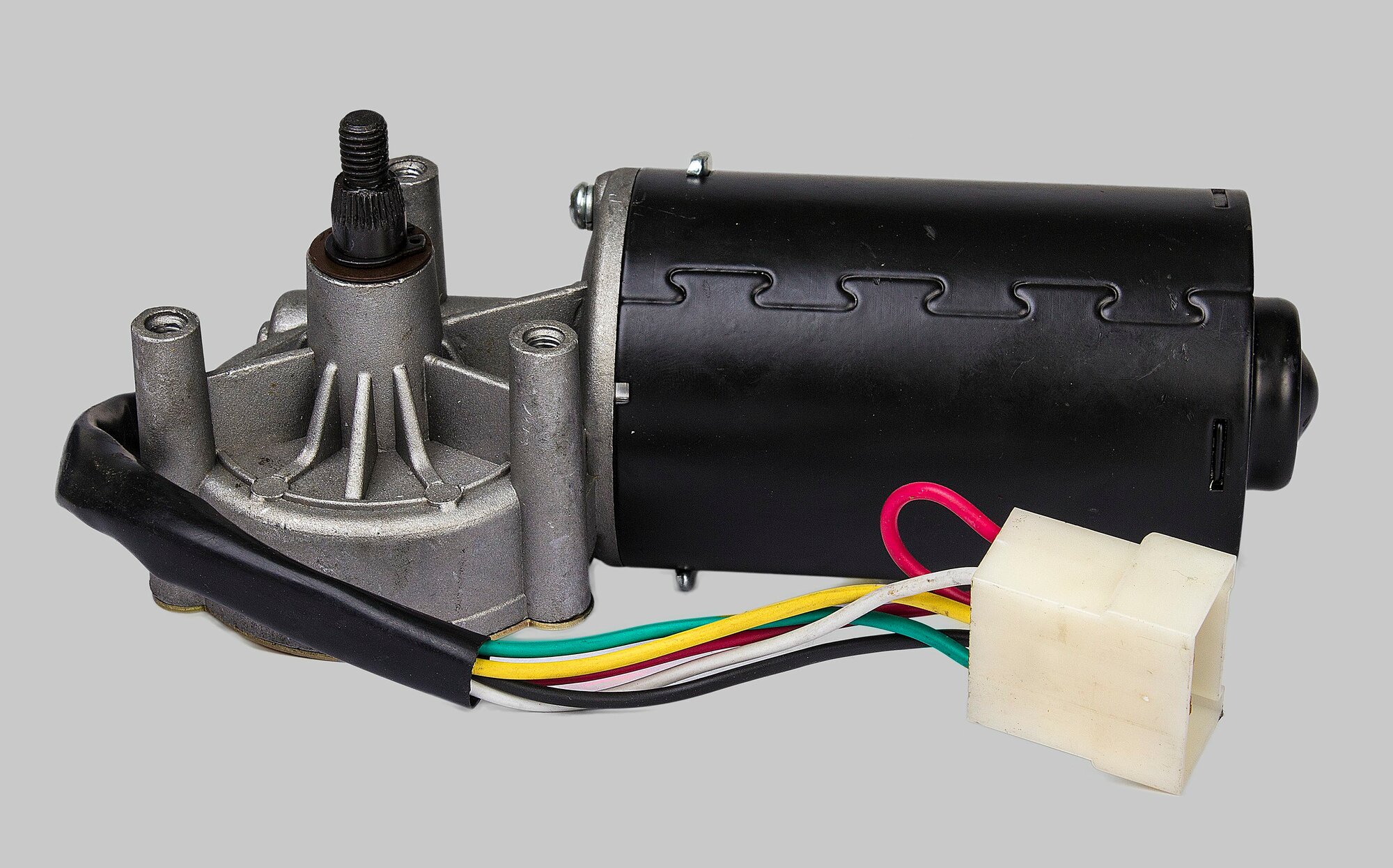 Мотор (моторедуктор) стеклоочистителя для а/м Газ, Зил, КамАЗ; МАЗ; КрАЗ; БелАЗ , Моаз (HW004) (24В/20Вт)