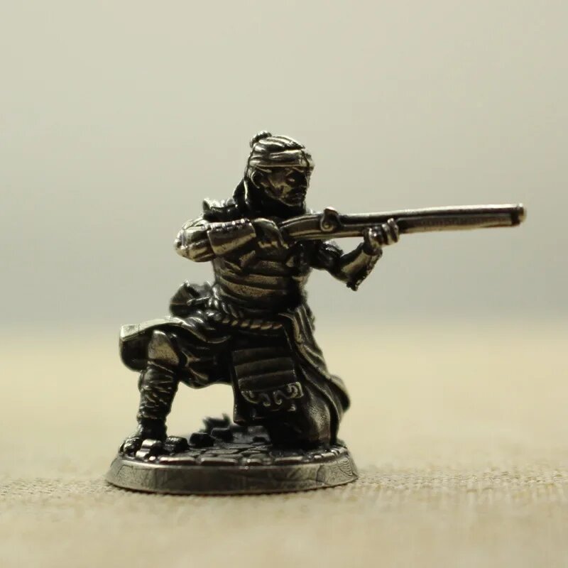 Латунные металлические настольные игры, японские фигурки самурая, миниатюры, солдаты, игрушечные модели, статуи, настольное украшение