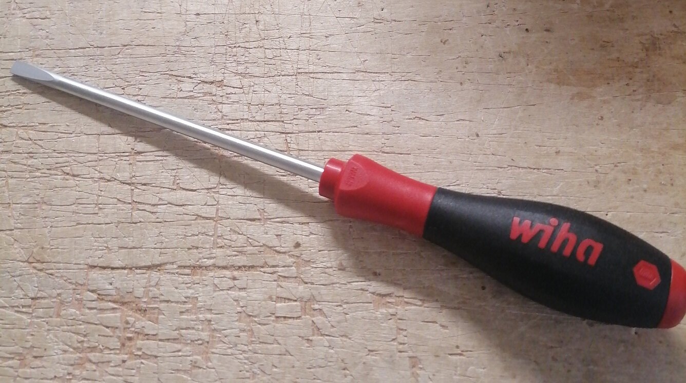 Шлицевая отвертка SoftFinish® для электриков. Серия 302 5,5x1,0мм; Дл. лезвия: 125мм WIHA 00698