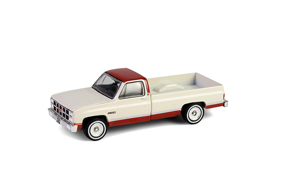 Модель коллекционная Gmc sierra classic K2500 пикап 1981 neutral/dark carmine red deluxe (длина модели 6-10 см)