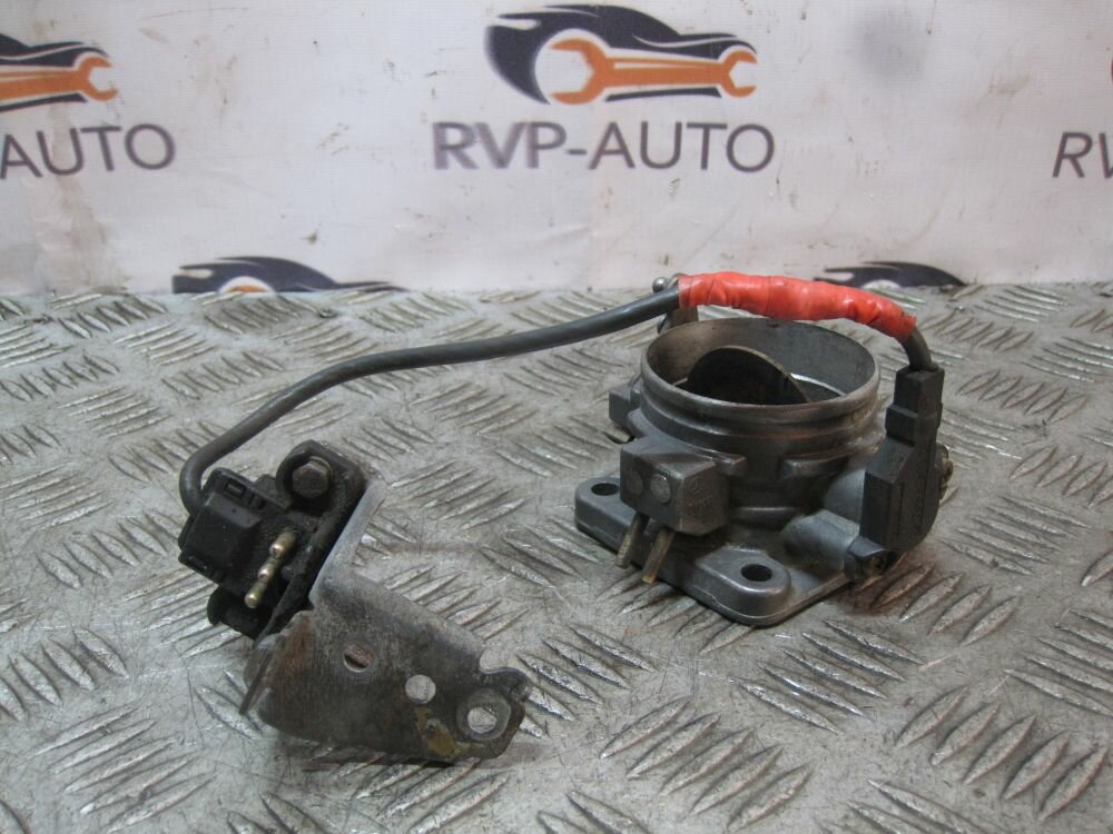 Заслонка дроссельная Mercedes Benz W124 2.3 84-93