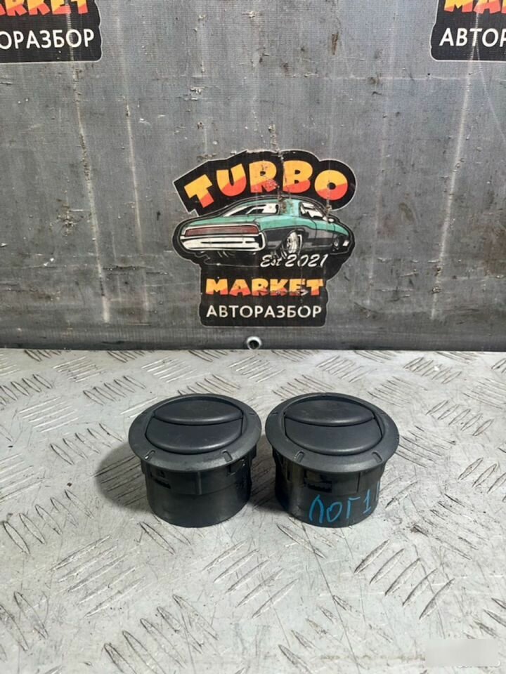 Дефлектор обдува салона Renault Logan 2009-2015